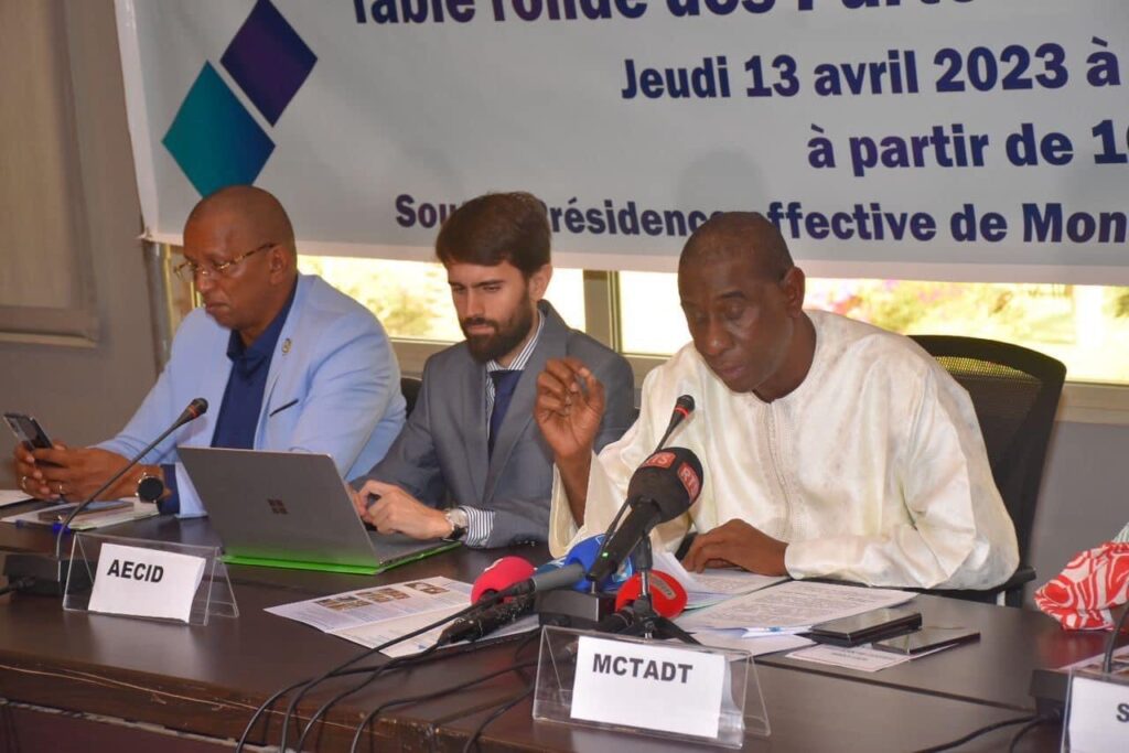 FINANCEMENT DU DÉVELOPPEMENT TERRITORIAL : LE MINISTRE MAMADOU TALLA ... FINANCEMENT DU DÉVELOPPEMENT TERRITORIAL : LE MINISTRE MAMADOU TALLA ...